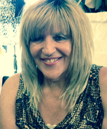 Stephanie Singer's Instagram, Twitter & Facebook on IDCrawl